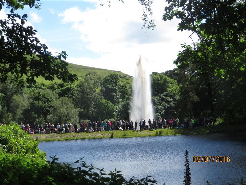 Castle Carr"™s Fountain "˜Played Again"™ - Rotary District 1040